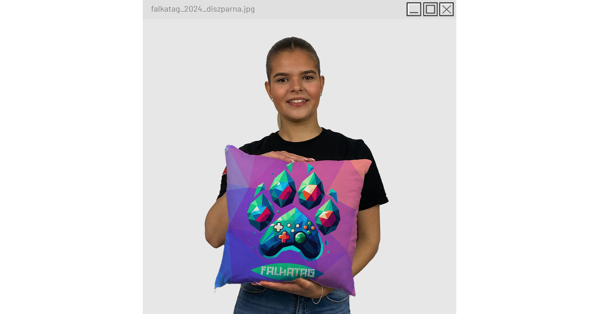DoggyAndi - Falkatag 2024 díszpárna - DoggyAndi - McShop - Póló és ...