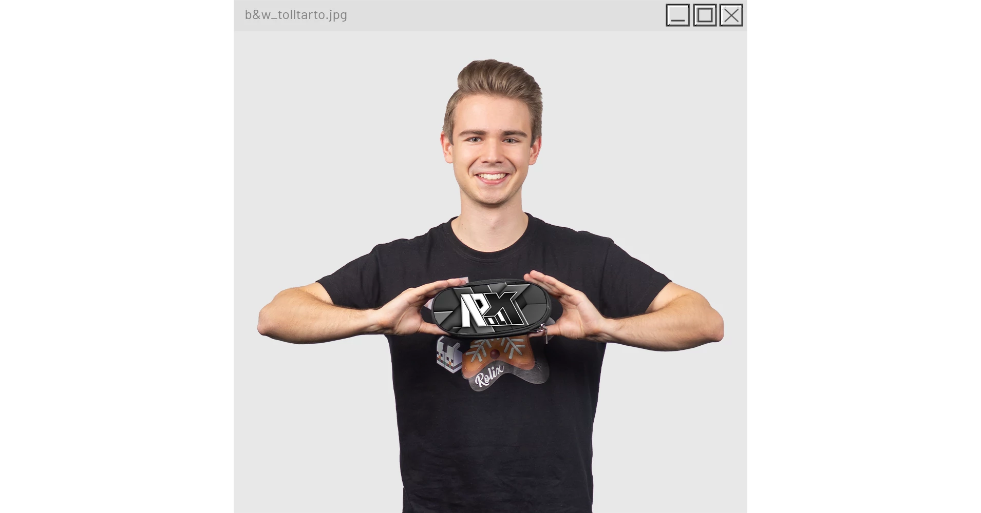 Rolix - B&W tolltartó - Rolix - McShop - Póló és egyéb ajándék tárgyak!